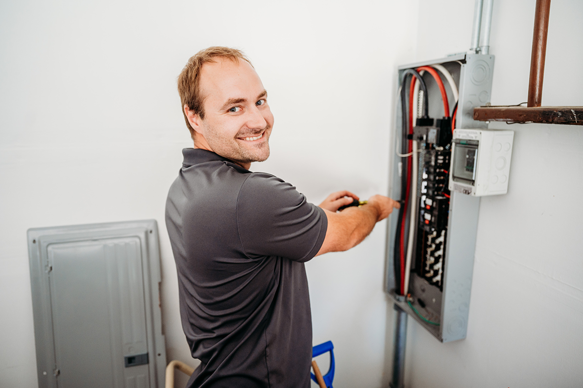 Electrical Repairs Chicago | Licensed | Arnold Electrical Services